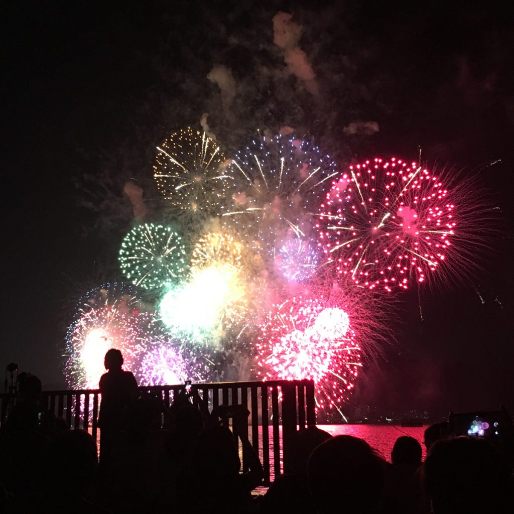 Traditional fireworks in Biwako lake | Kyoto Family Photo
